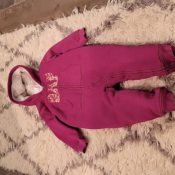 GAP | One Pieces | Euc Gap Zip Up Outfit | Poshmark